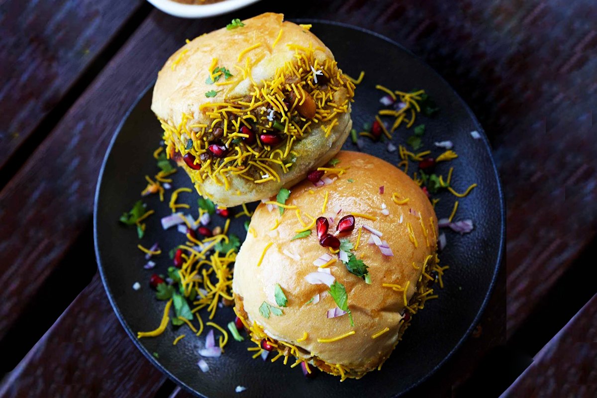 The Taste of Surat: A Tale of an Exquisite Palate! – Brown Magazine